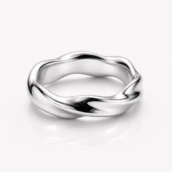 OUTRAGE LONDON Wavy Band Ring