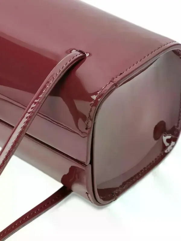 FANE Bra Patent-finish Shoulder Bag