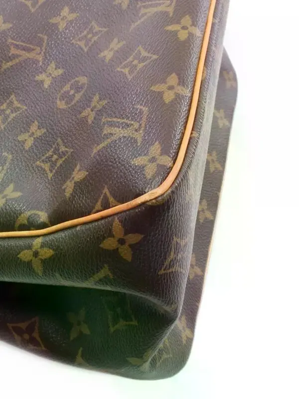 LOUIS VUITTON 2005 Batignolles Tote Bag