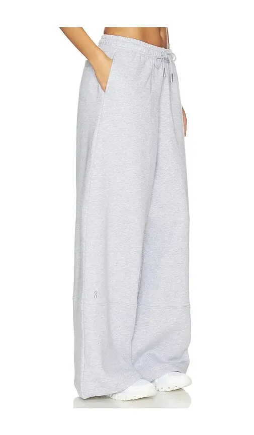 On X Zendaya Oversized Sweatpant