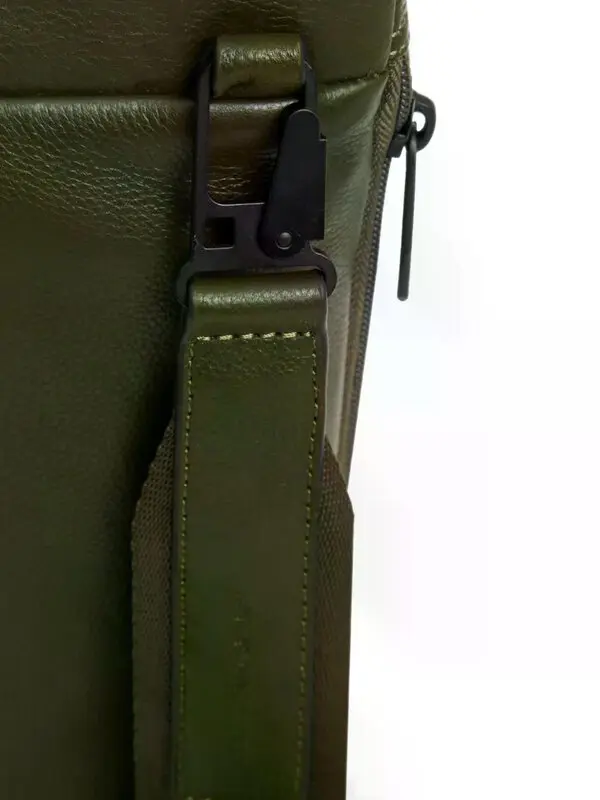 PIQUADRO Grained Laptop Bag