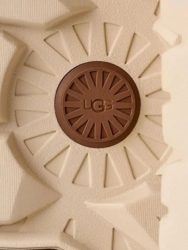 UGG Trainers Colour
