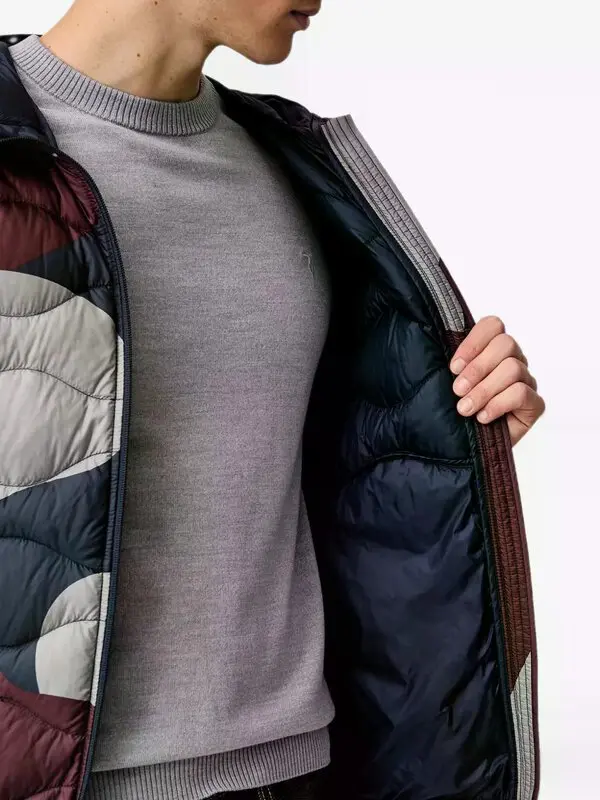 PEAK PERFORMANCE Quilted Hooded Jacket
