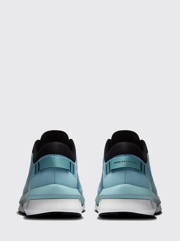 On Trainers Colour