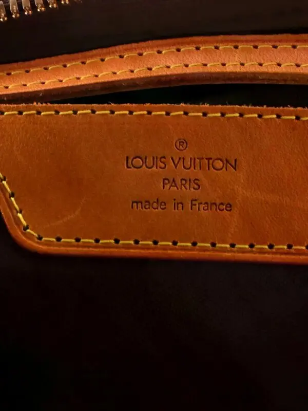 LOUIS VUITTON Evasion Travel Bag Monogram Canvas Mm Satchel