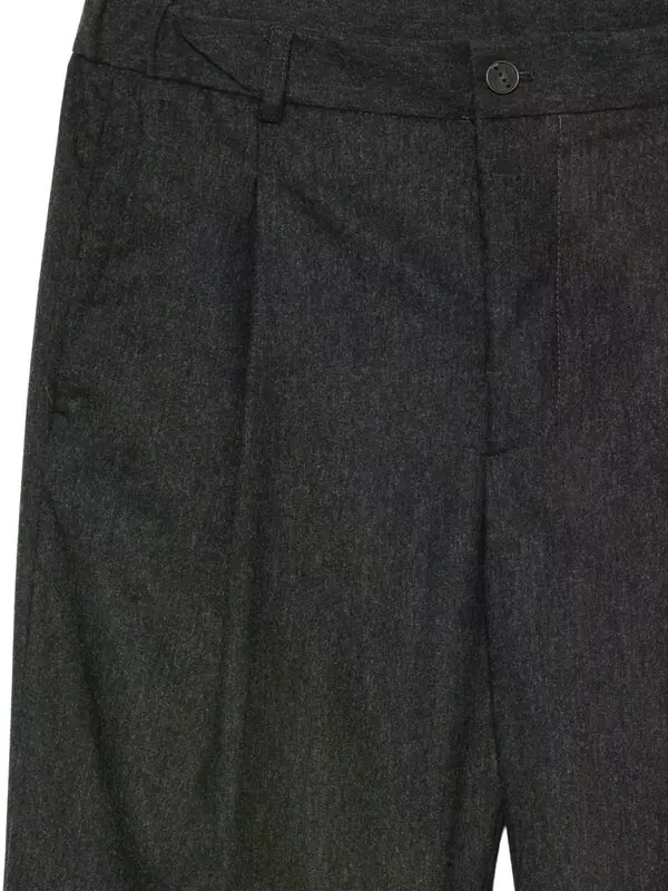 HEVO Pleated Straight-leg Trousers