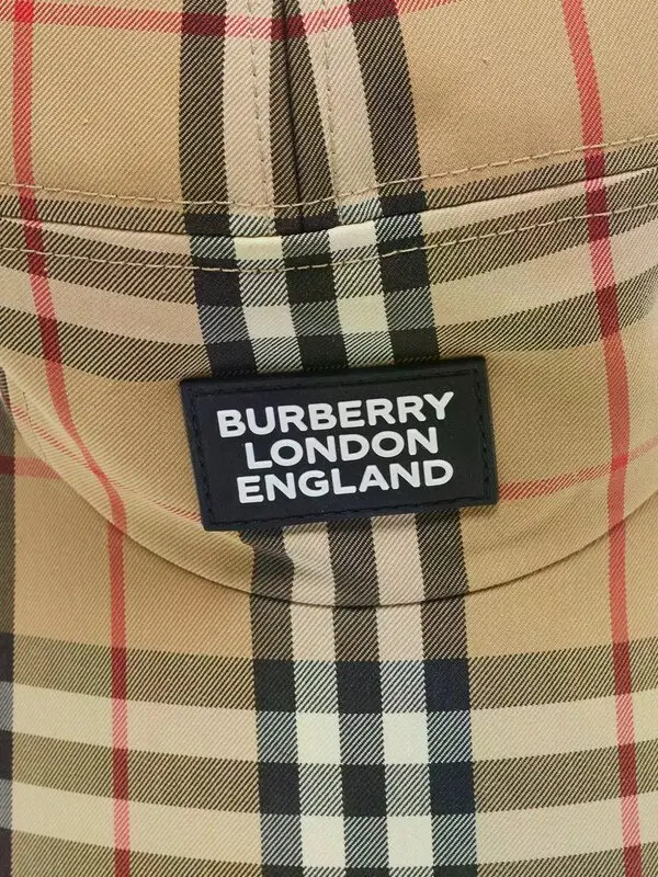 Burberry Checked Logo-appliqué Bonnet Cap