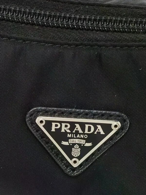 Prada Re-edition 2000 Shoulder Bag