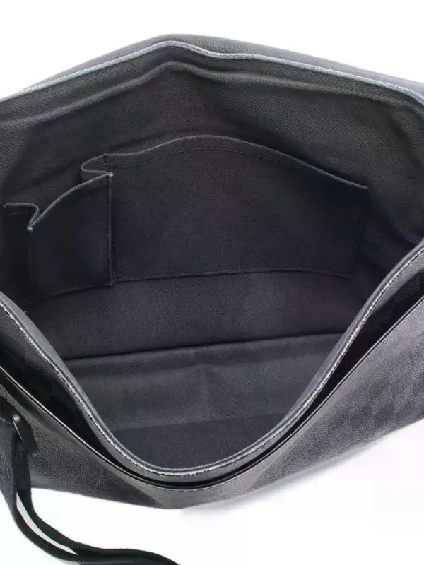 LOUIS VUITTON 2009 Mm Daniel Damier Graphite Messenger Bag
