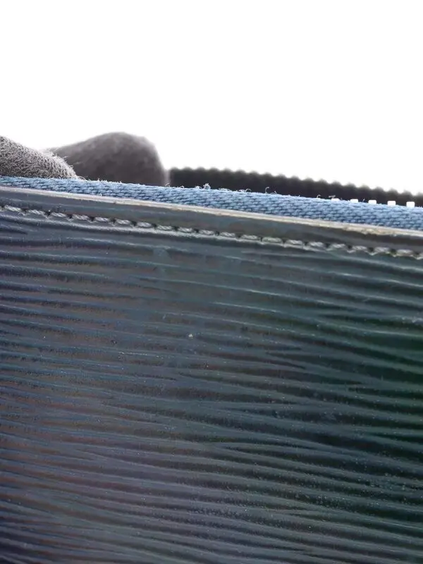 LOUIS VUITTON 2016 Epi Zippy Wallet