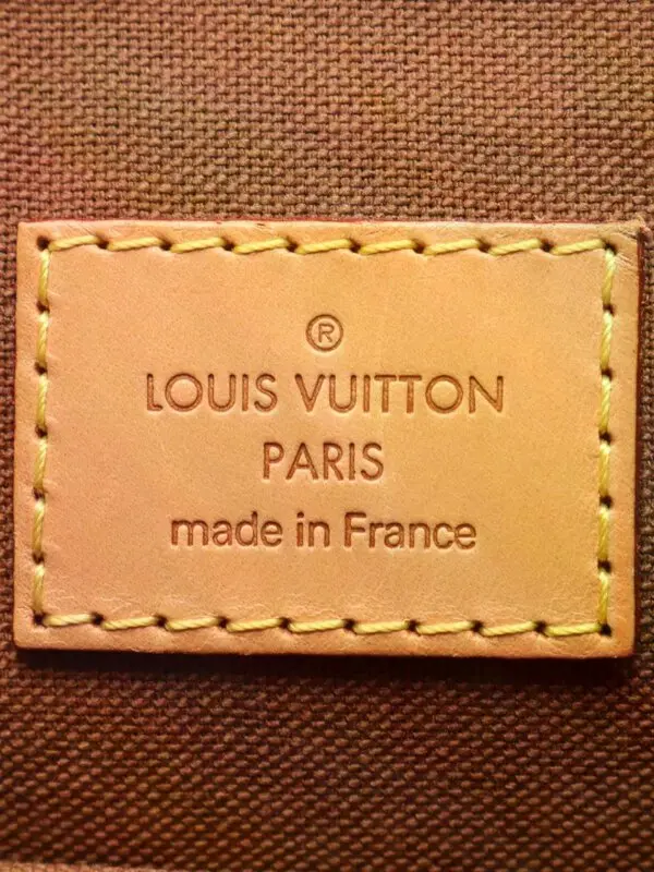 LOUIS VUITTON 2009 Monogram Popincourt Tote Bag