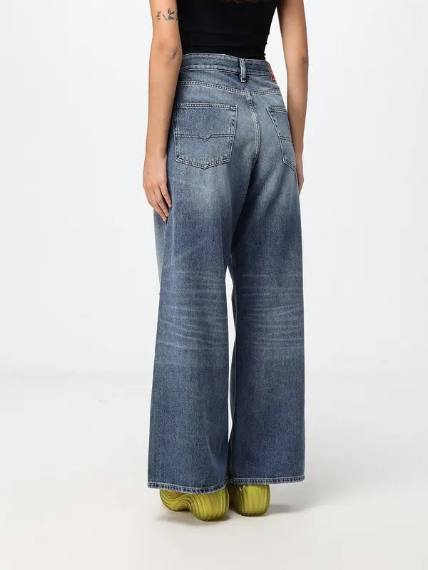 DIESEL® Jeans Colour