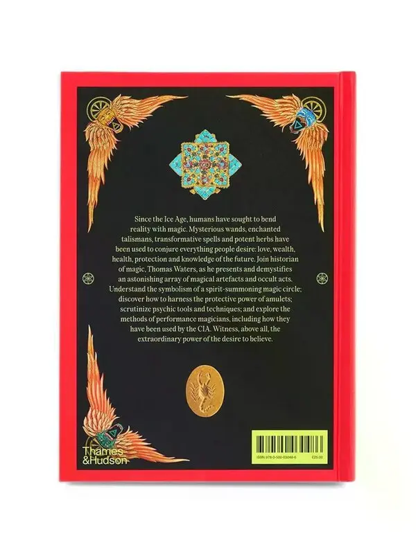 THAMES E HUDSON Magick Book