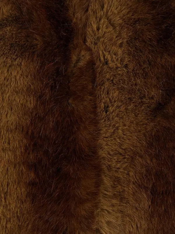 Apparis Coat Colour