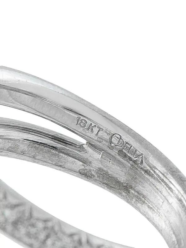LB EXCLUSIVE 18k White Gold Diamond Heart Ring