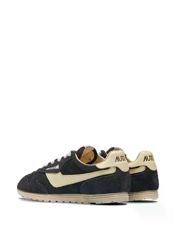 AUTRY Low Top Sneakers