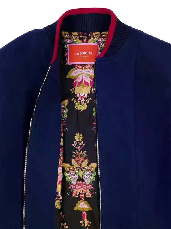 La DoubleJ Zip Fastening Cape