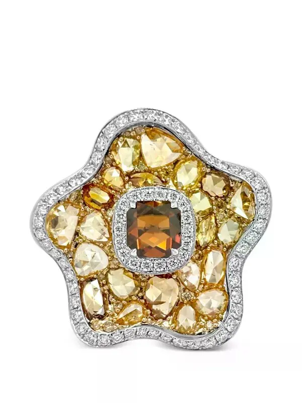 HYT JEWELRY Flower-shape Multi-cut Diamond Statement Ring In 18k White Gold - Silver