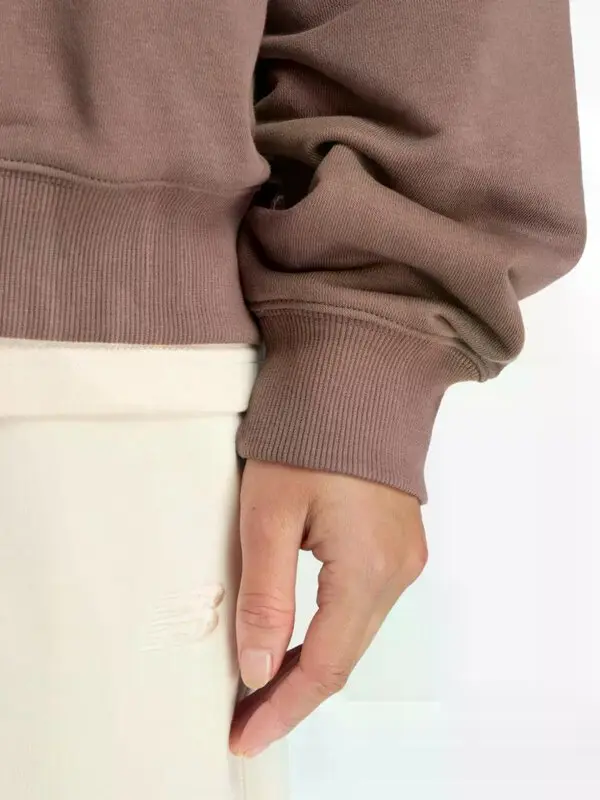 NEW BALANCE Logo Crew Sweater