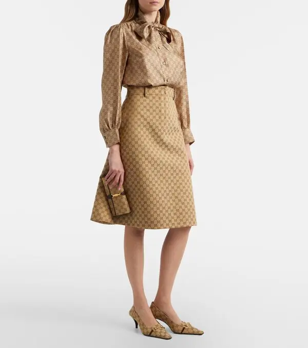 Gucci Jackie Gg Canvas Clutch