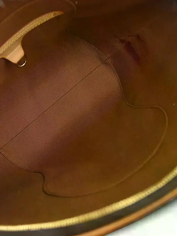LOUIS VUITTON Monogram Ellipse Shoulder Bag
