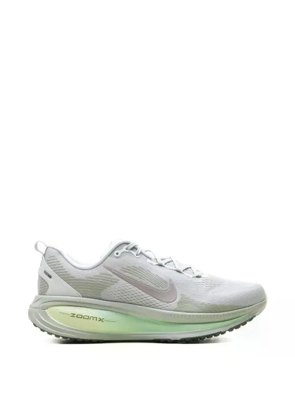 Nike Vomero 18 Sneakers