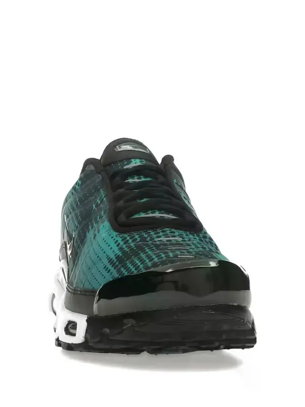 Nike Max Plus Tn Dot Pattern Lace-up Sneakers - Green