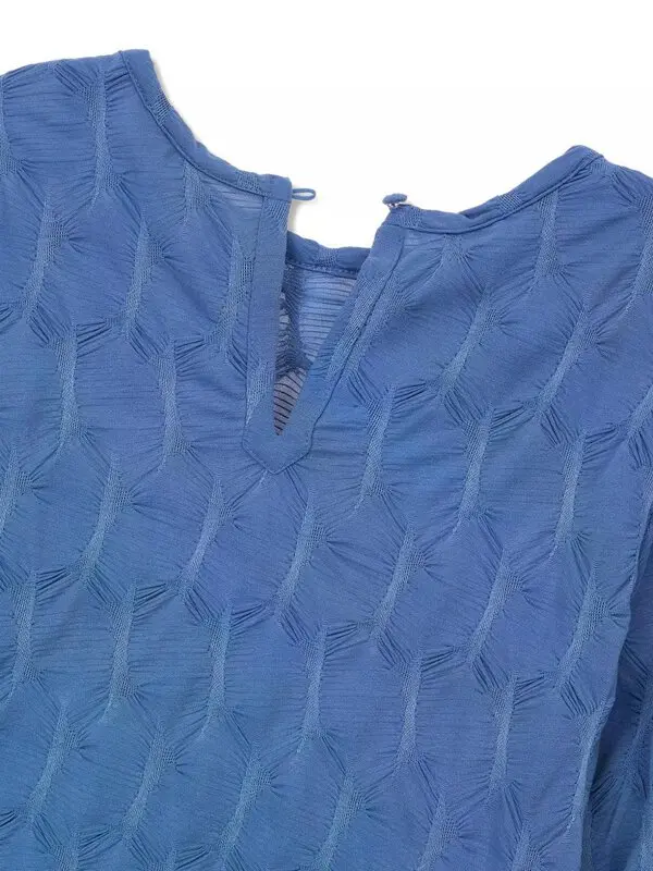 STUDIO TOMBOY Long Sleeve T-shirt With Keyhole Detail - Blue
