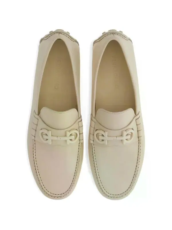 FERRAGAMO Gancini Plaque Leather Loafers
