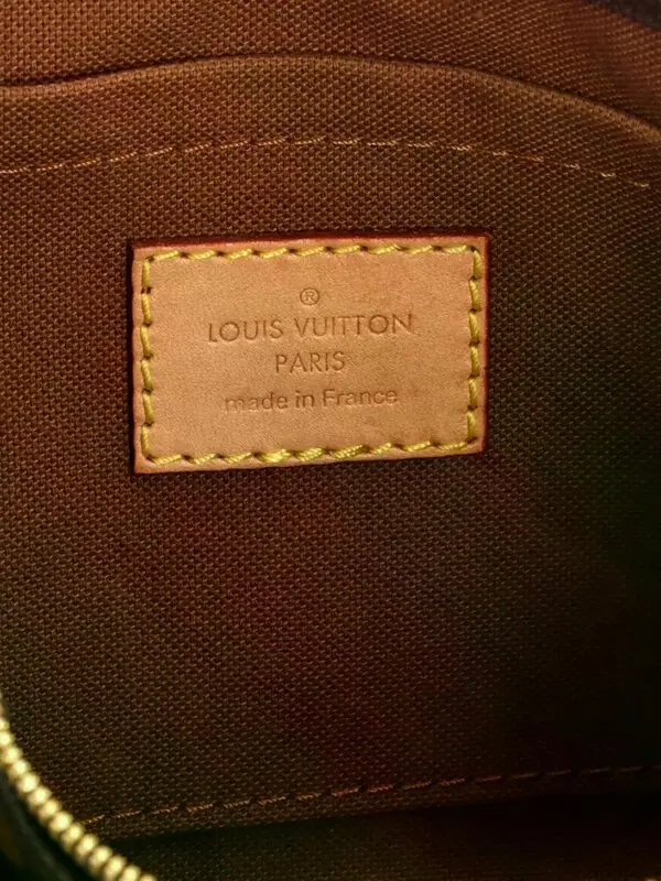LOUIS VUITTON Multi Pochette Accessoires Monogram Canvas Crossbody Bag
