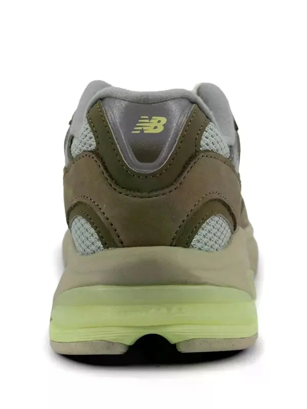 NEW BALANCE 2010 Sneakers - Green