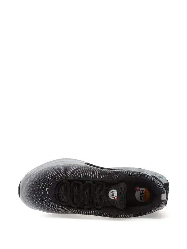 Nike Max Dn Sneakers - Black