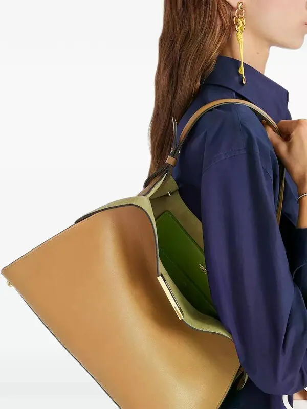 Fendi Medium Way Leather Shoulder Bag - Neutrals