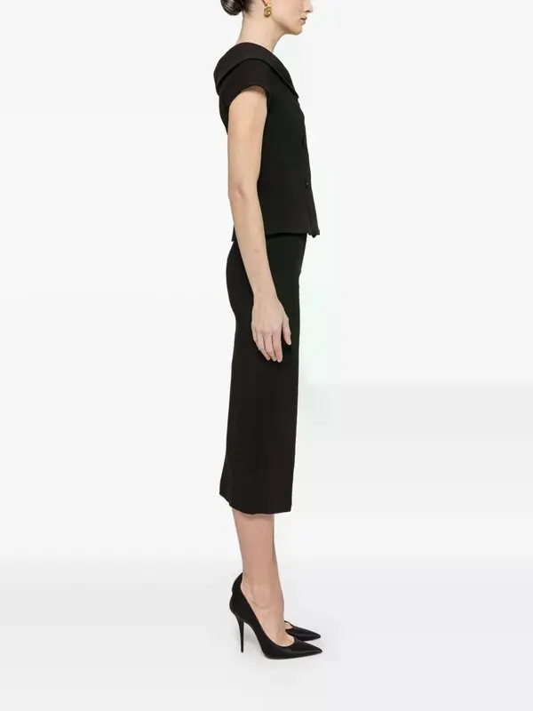 NISSA Off-shoulder Fitted Blouse With Button Detail
