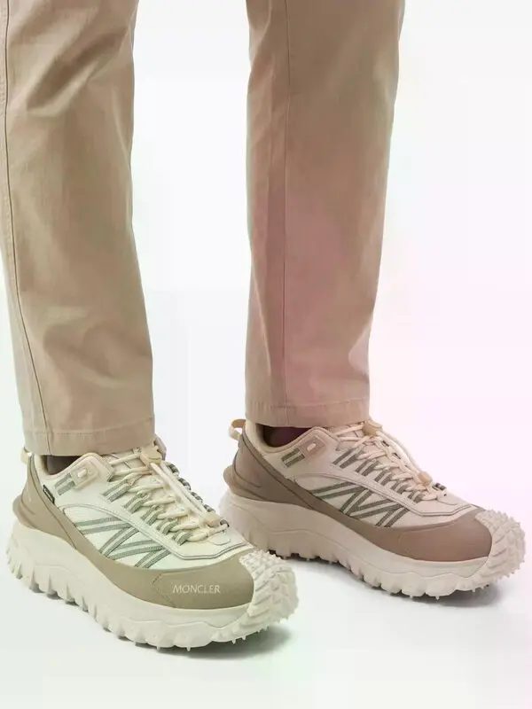 Moncler Trailgrip Gtx Sneakers - Neutrals