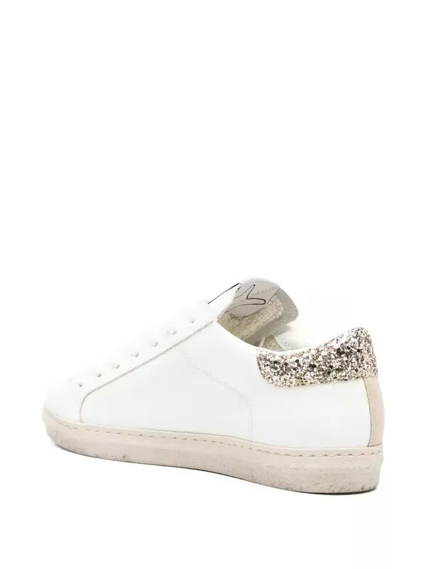 AMA-BRAND Logo Detail Round Toe Sneakers