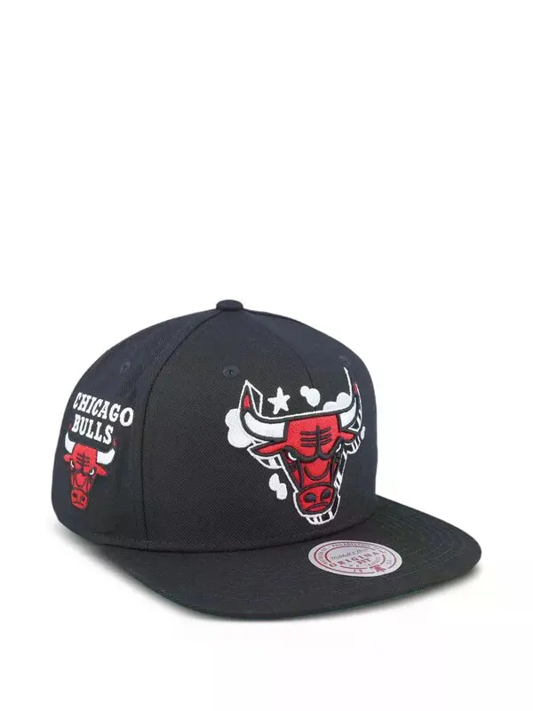 Mitchell & Ness Chicago Bulls Embroidered Baseball Cap - Black