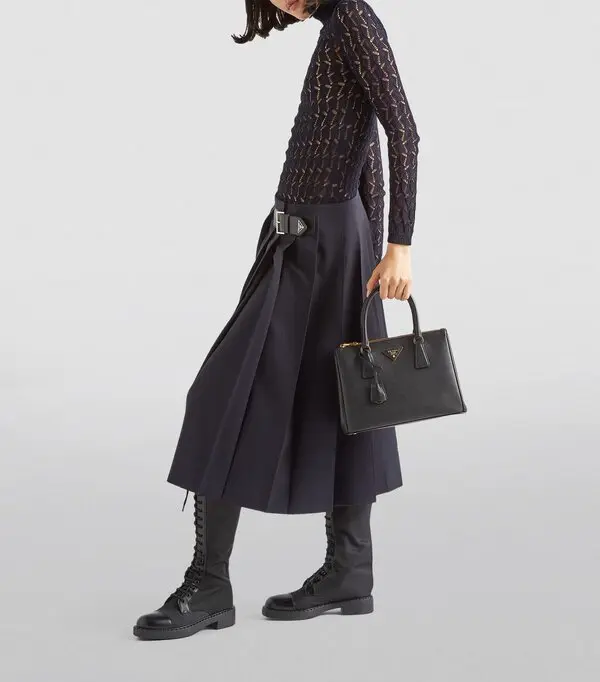 Prada Medium Leather Galleria Top-handle Bag - Black
