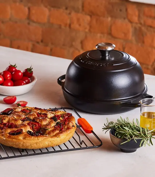 LE CREUSET Cast Iron Bread Oven