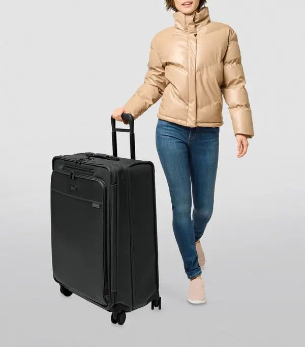 Briggs & Riley Baseline Expandable Spinner Suitcase - Black
