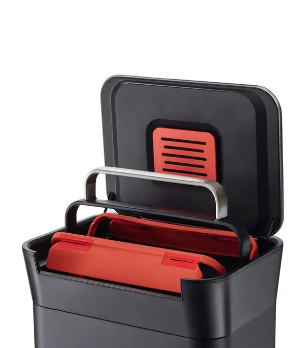 JOSEPH JOSEPH Titan Waste Compacting Bin