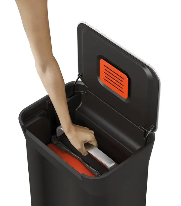 JOSEPH JOSEPH Titan Waste Compacting Bin