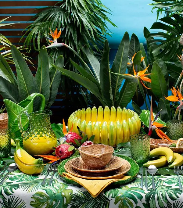 BORDALLO PINHEIRO Banana Centrepiece Bowl