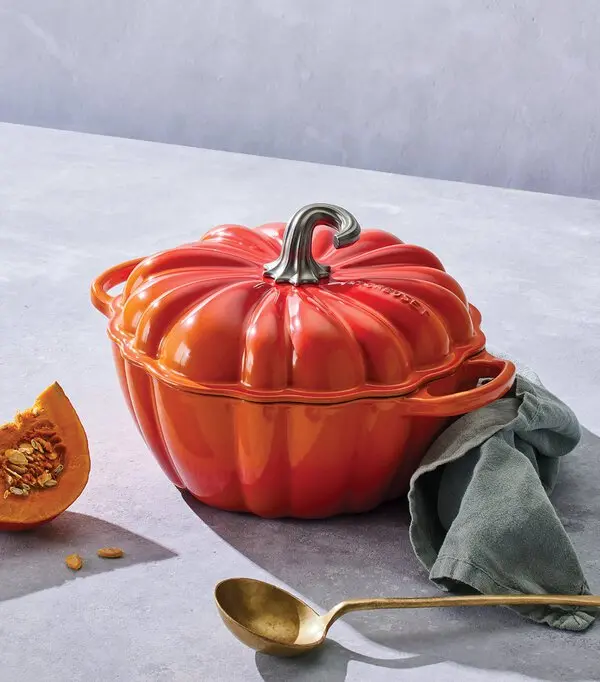 LE CREUSET Cast Iron Pumpkin Casserole Dish