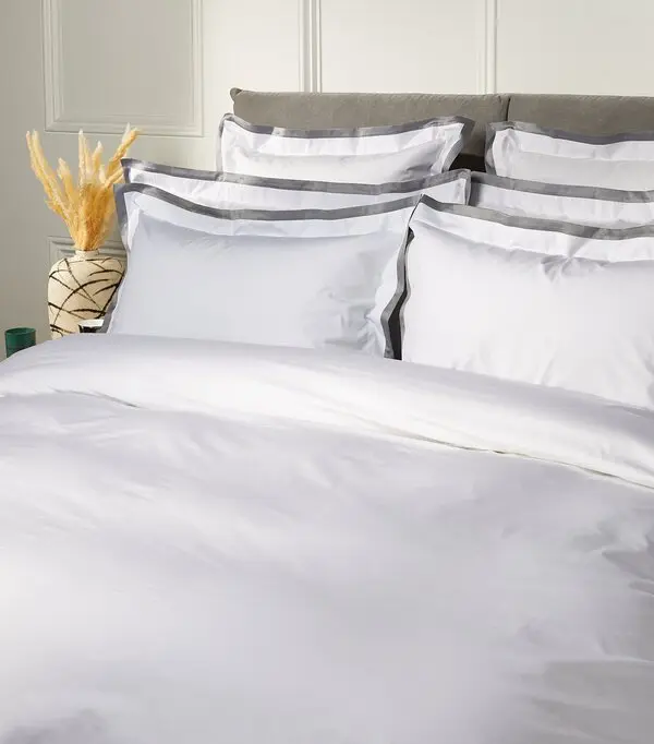 CELSO DE LEMOS Hella Square Pillowcase - Grey