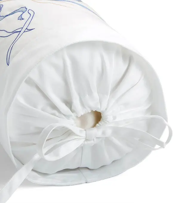 YVES DELORME COUTURE Nautilus Neck Roll