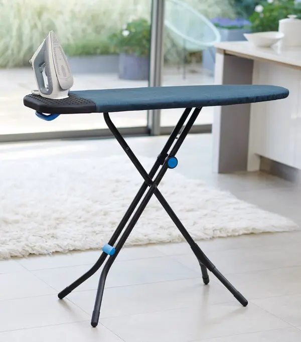 JOSEPH JOSEPH Glide Plus Ironing Board