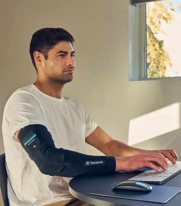 THERABODY Recoverypulse Arm Sleeve