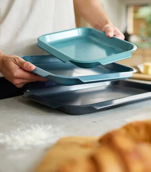 JOSEPH JOSEPH Set Of 3 Non-stick Nest Baking Trays