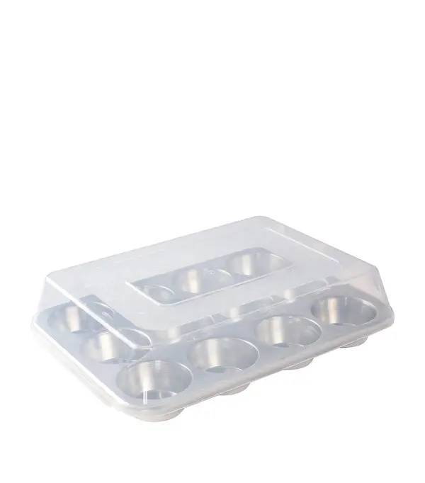 NORDICWARE Naturals 12-cup Muffin Pan With Lid - Silver